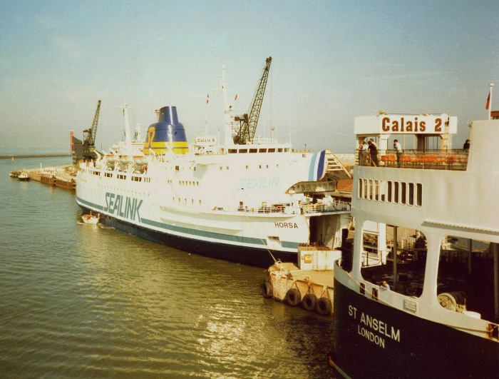 HHV Ferry